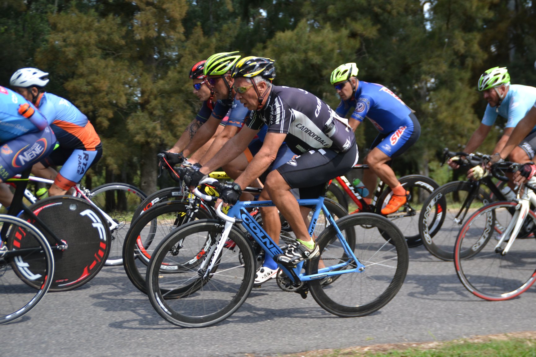 GRAN JORNADA CICLÍSTICA SE VIVIÓ EN LOBOS - Ciclismo XXI