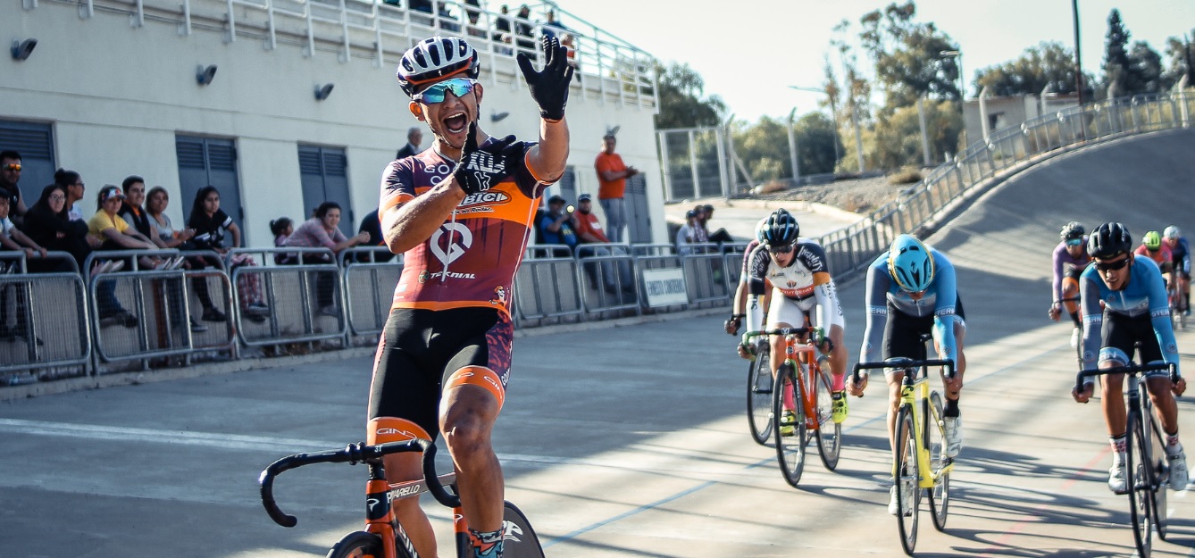 GANÓ MAURICIO PÁEZ Y EL MENDOCINO DE PISTA SE PUSO AL ROJO VIVO ...